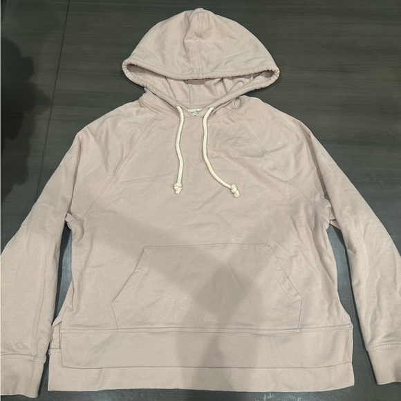 Universal Thread | Sweaters | Universal Thread Hooded Sweatshirt With ...